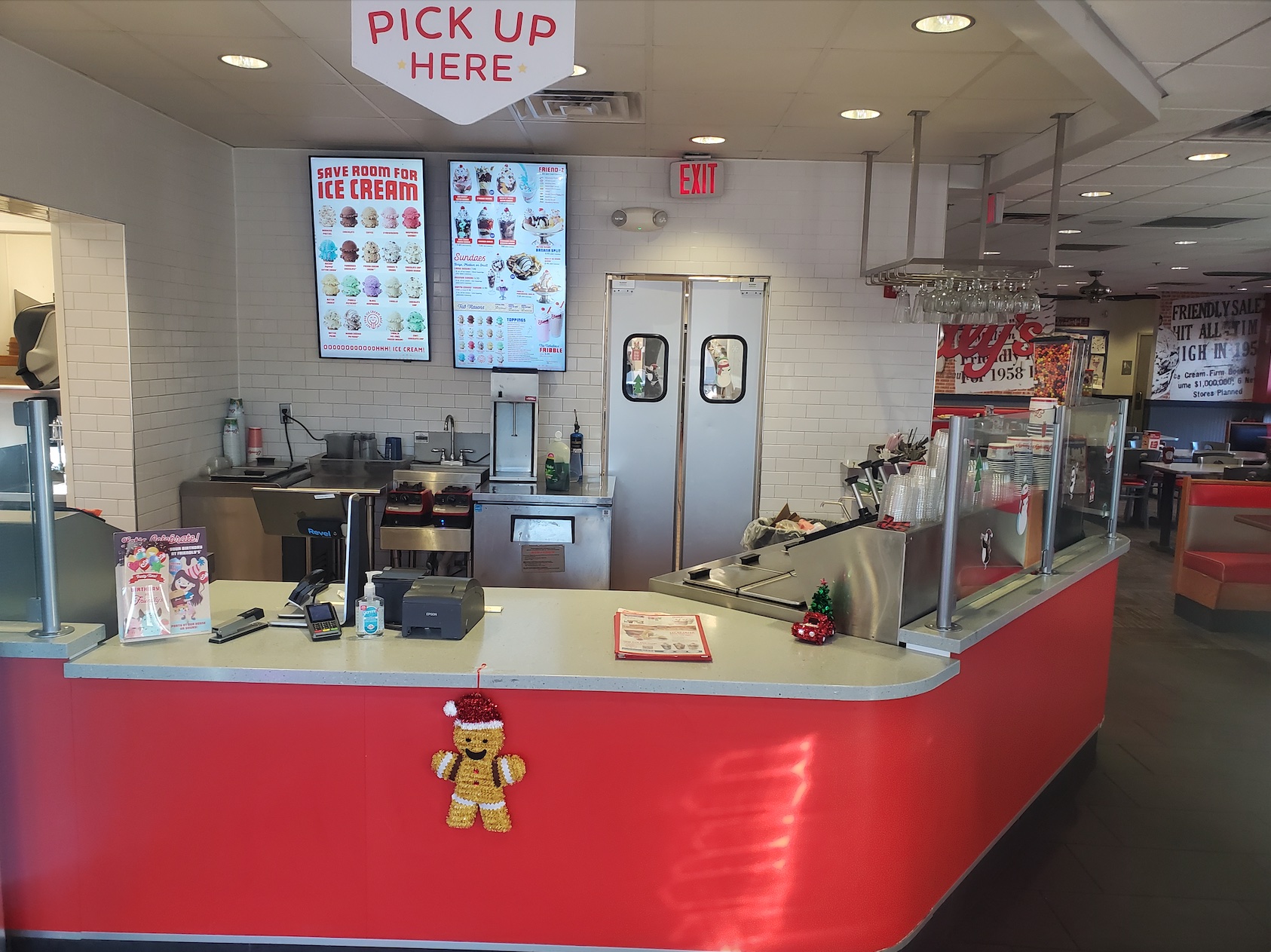 High-Volume Well-Established Friendly’s Family Restaurant w/Drive-Thru ...