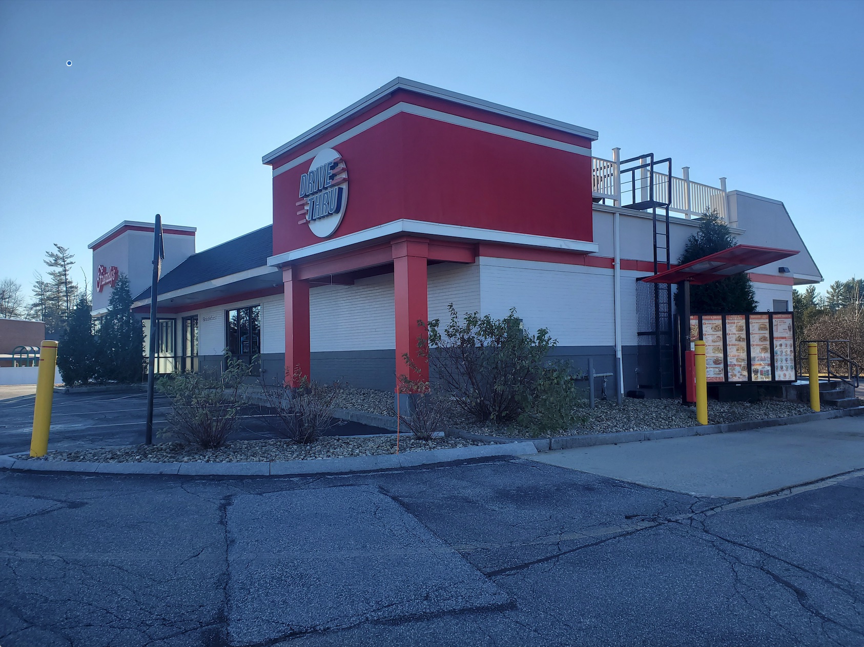 High-Volume Well-Established Friendly’s Family Restaurant w/Drive-Thru ...