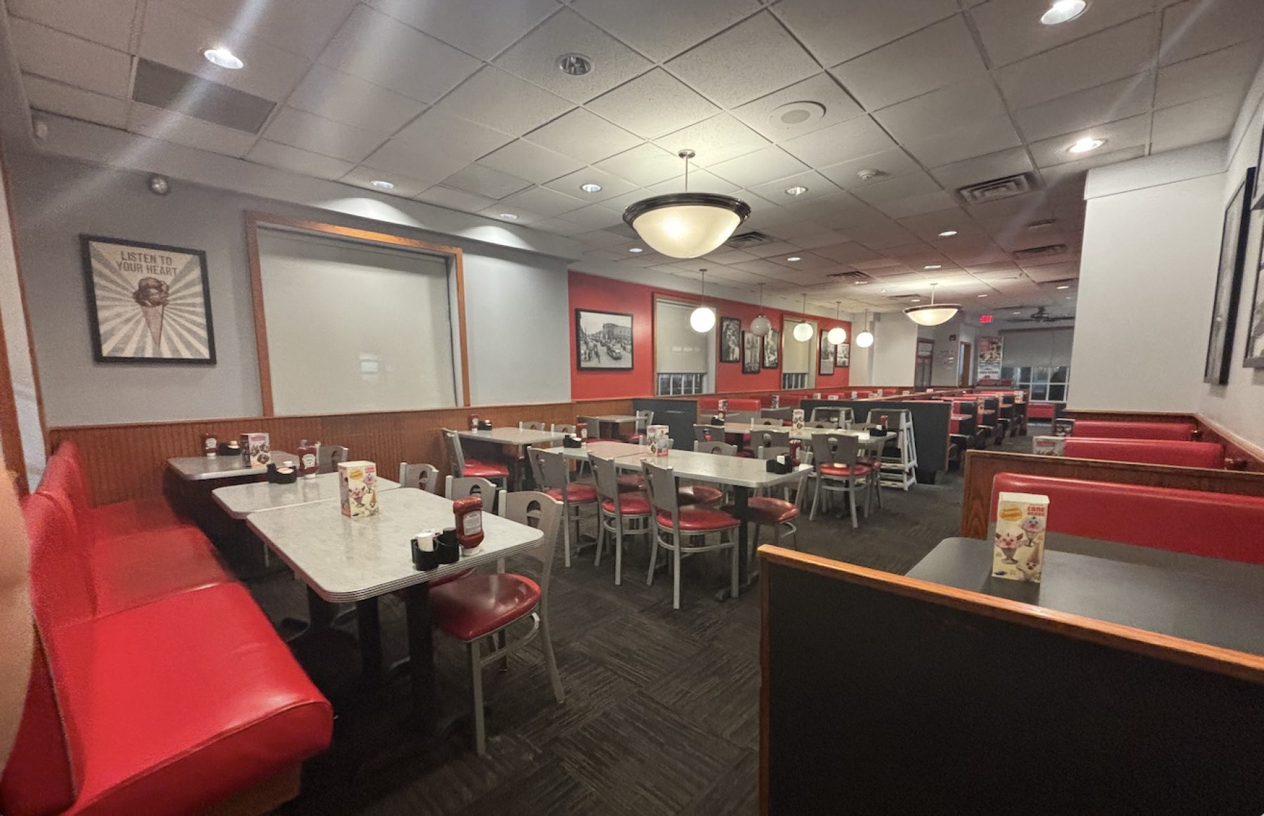 High-Volume Well-Established Friendly’s Family Restaurant - Metuchen ...
